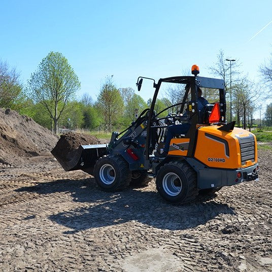 Wheel loader G2700 HD I Tobroco GiANT I yard loader – Neyer Landtechnik ...