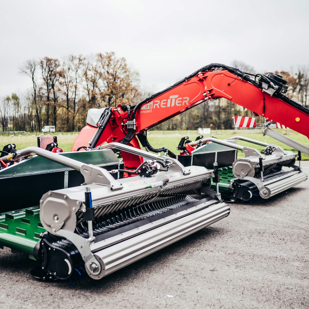 REITER RESPIRO R8 Compact belt rake I Neyer agricultural technology ...